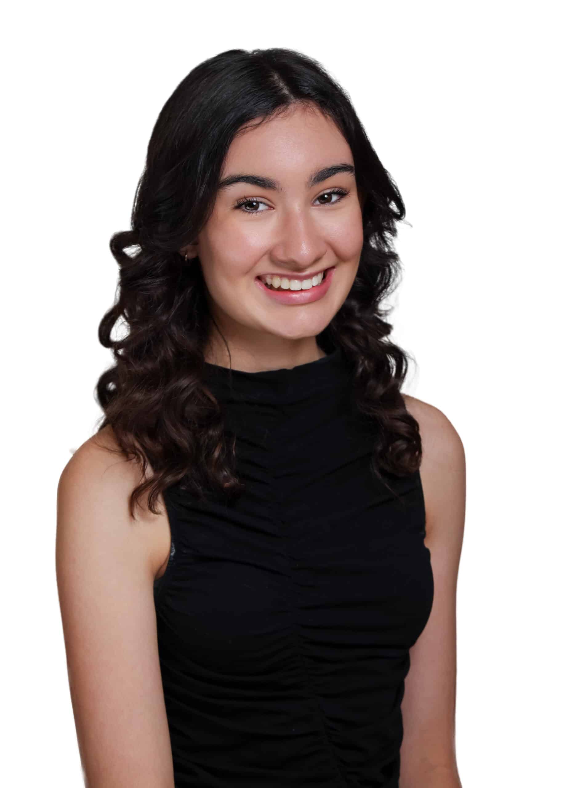 Siena Maxwell Crumbliss | PlayMakers Repertory Company